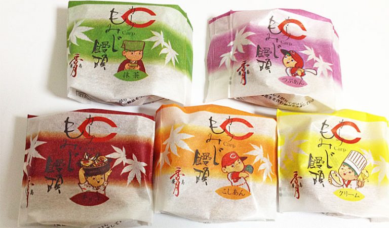 momiji-manju（Steamed bead-jam bins in the shape of maple leaves ...